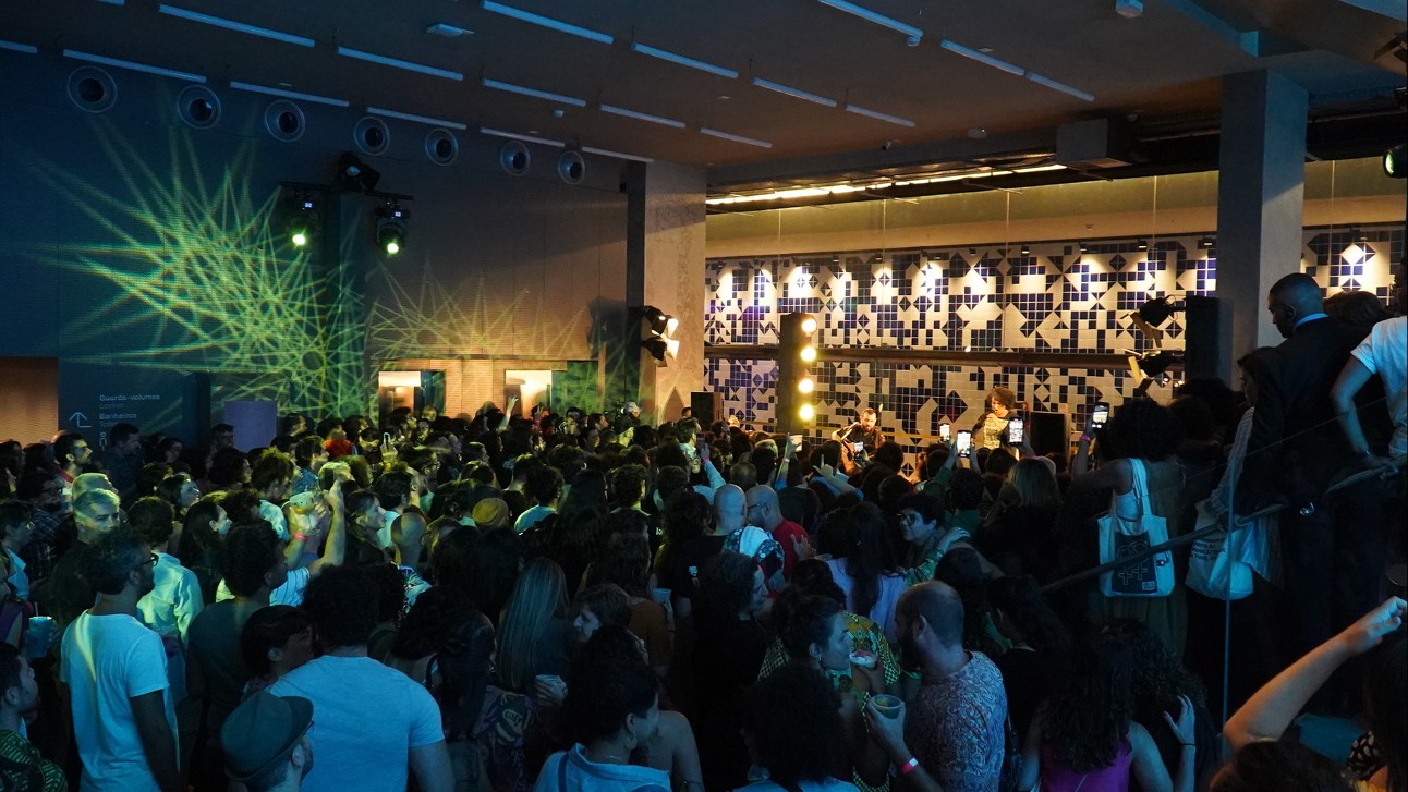 Karina Buhr é a atração principal do próximo Night Lab | Acha Brasília